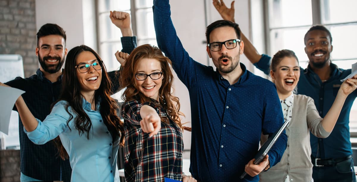 200+ Fun Poll Questions to Ask at Your Workplace